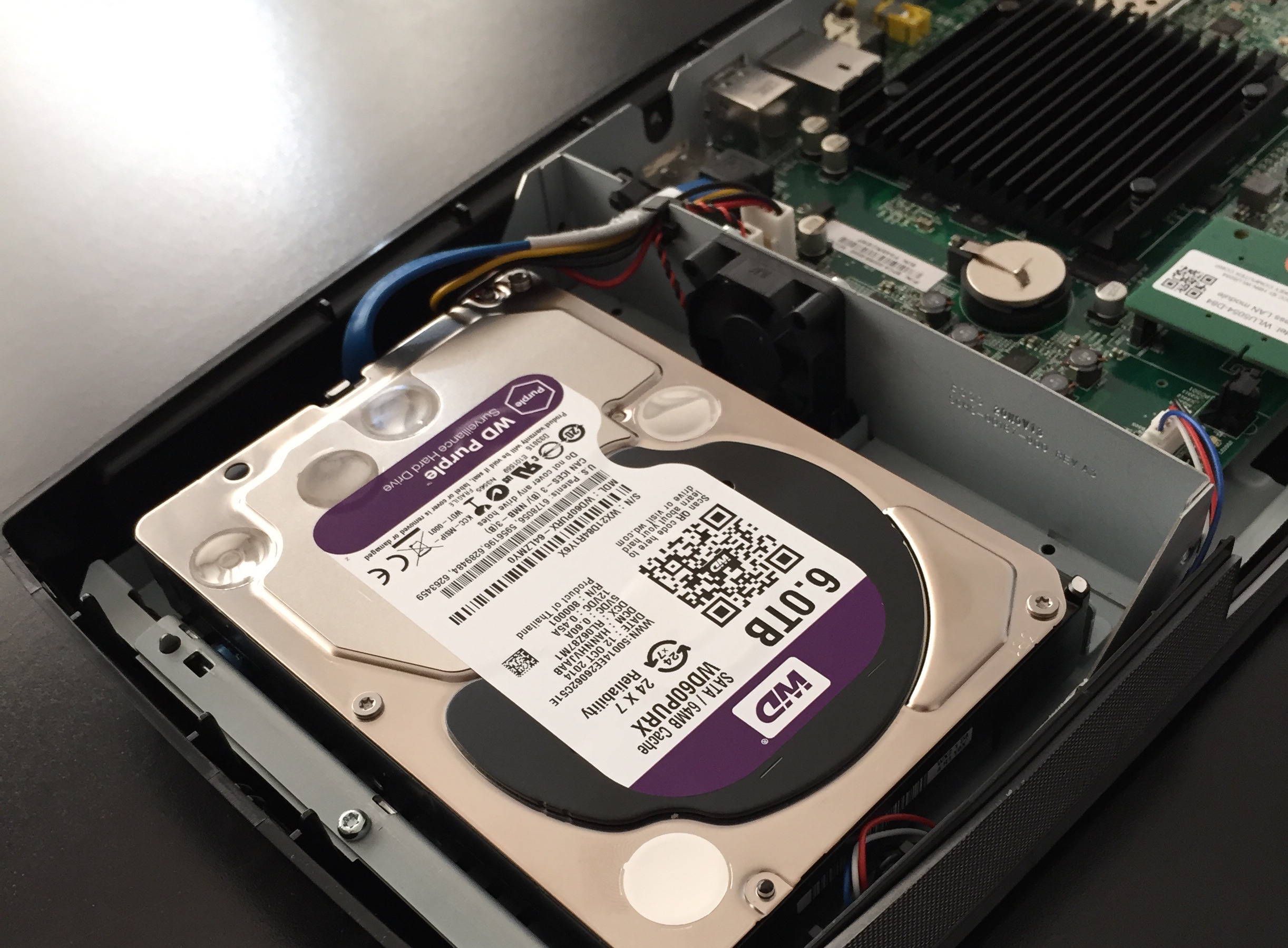 WeaKnees Takes TiVo Roamio to 6TB of Recording Capacity